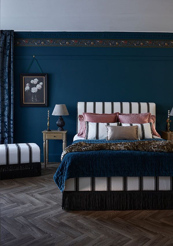 ¿Sabes cómo decorar y vestir tu cama como una estilista profesional?