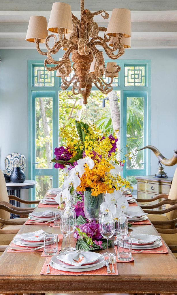 Entramos en una villa con cala privada en Phunket (Tailandia)