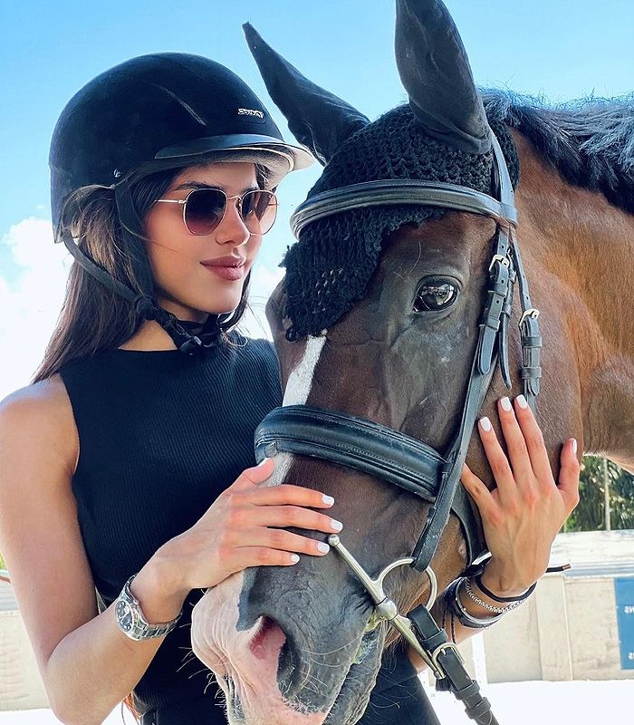 Así es Giorgina, la inseparable novia de Topuria con la que el campeón ...