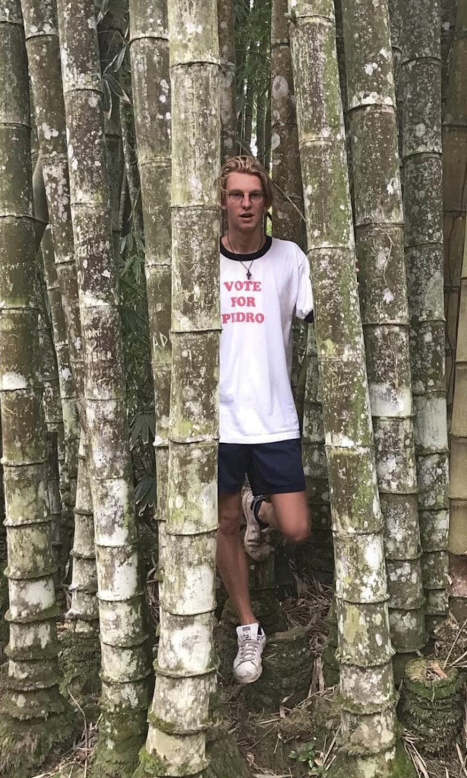 Louis Cunningham, un príncipe que desciende del Rey Sol y es actor