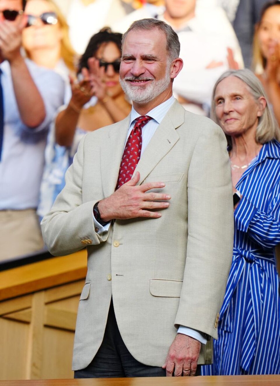 Un experto analiza el look del rey Felipe VI en Wimbledon: “Respira ...