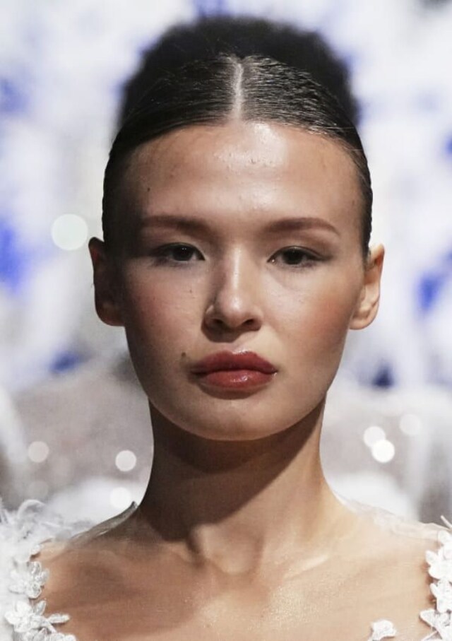 Trucos virales para conseguir unos pómulos redondos y elevados