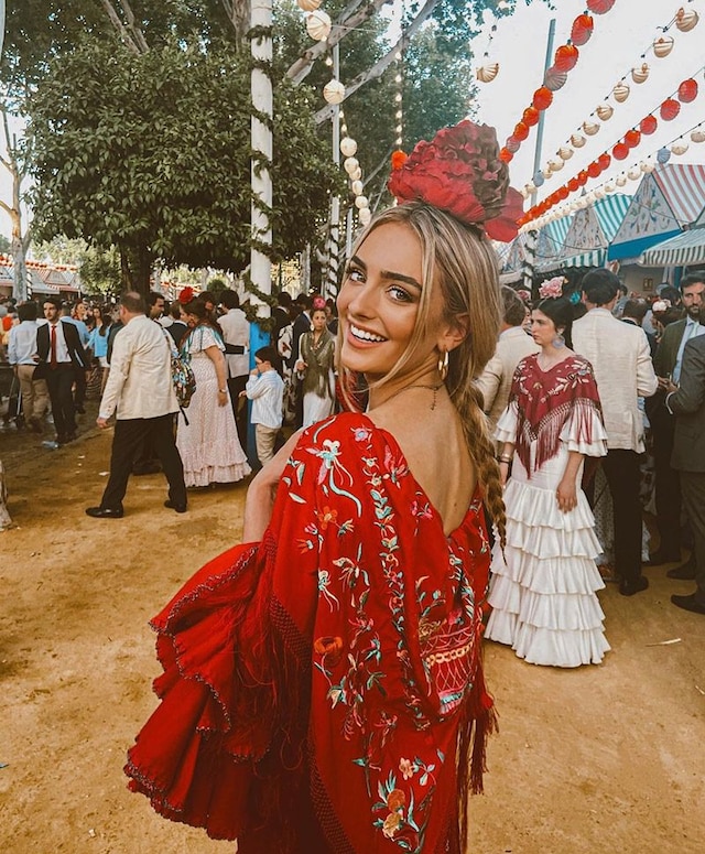 Los trucos de las influencers andaluzas para vestir bien en la Feria de ...
