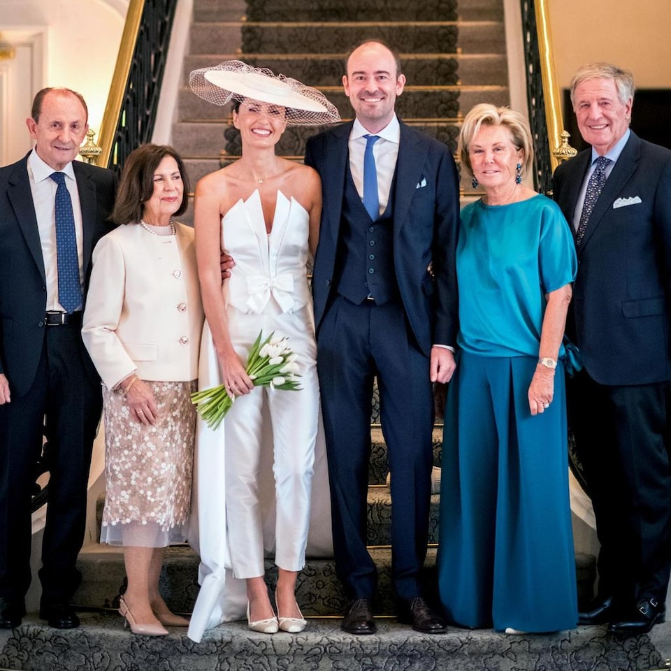 Mónica de Tomás, la novia más 'chic' en su boda civil con Laurent de Greef