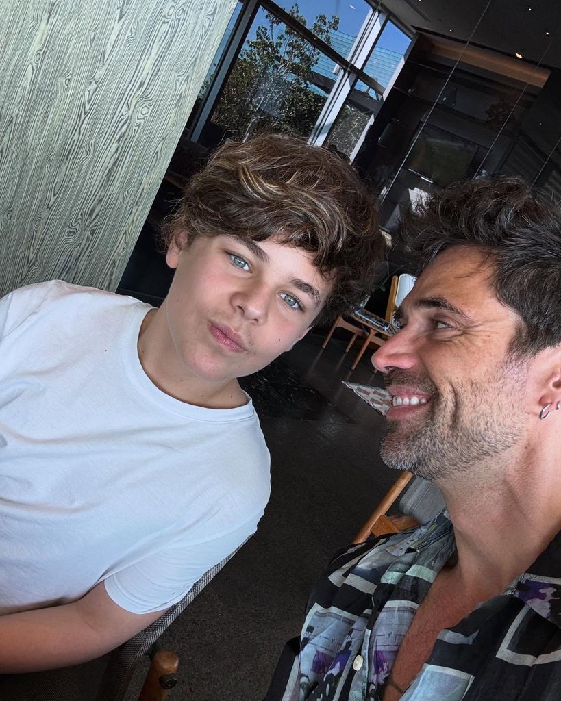 Matías Novoa comparte nuevas fotos junto a su hijo Axel | ¡HOLA!
