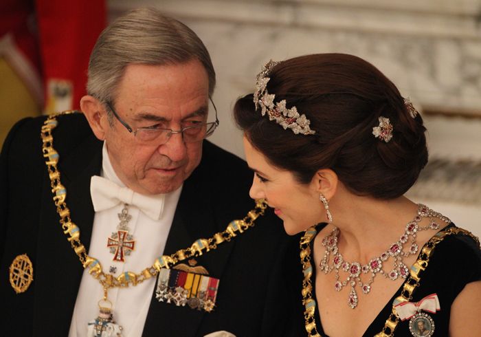 La tiara que pagó Napoleón y que convirtió a Mary Donaldson en reina ...
