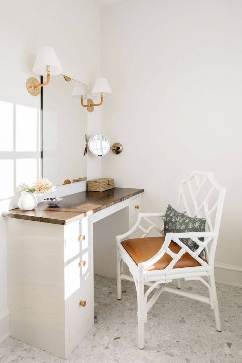 10 rincones de tocador que te harán desear tener uno en tu casa