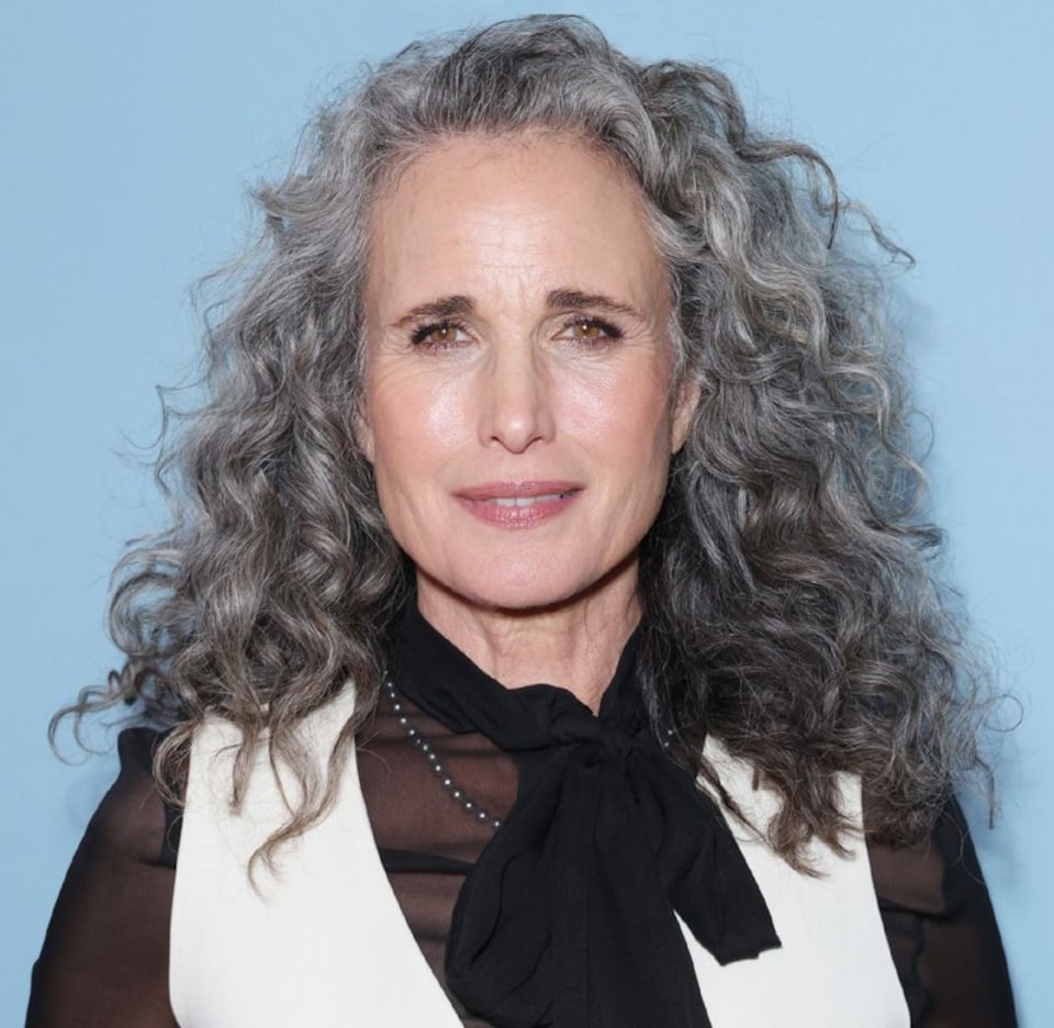 Consejos de experto para tener el pelo bonito con canas