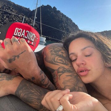 Rosalía y Rauw Alejandro ya habían dado pistas de su compromiso | ¡HOLA!