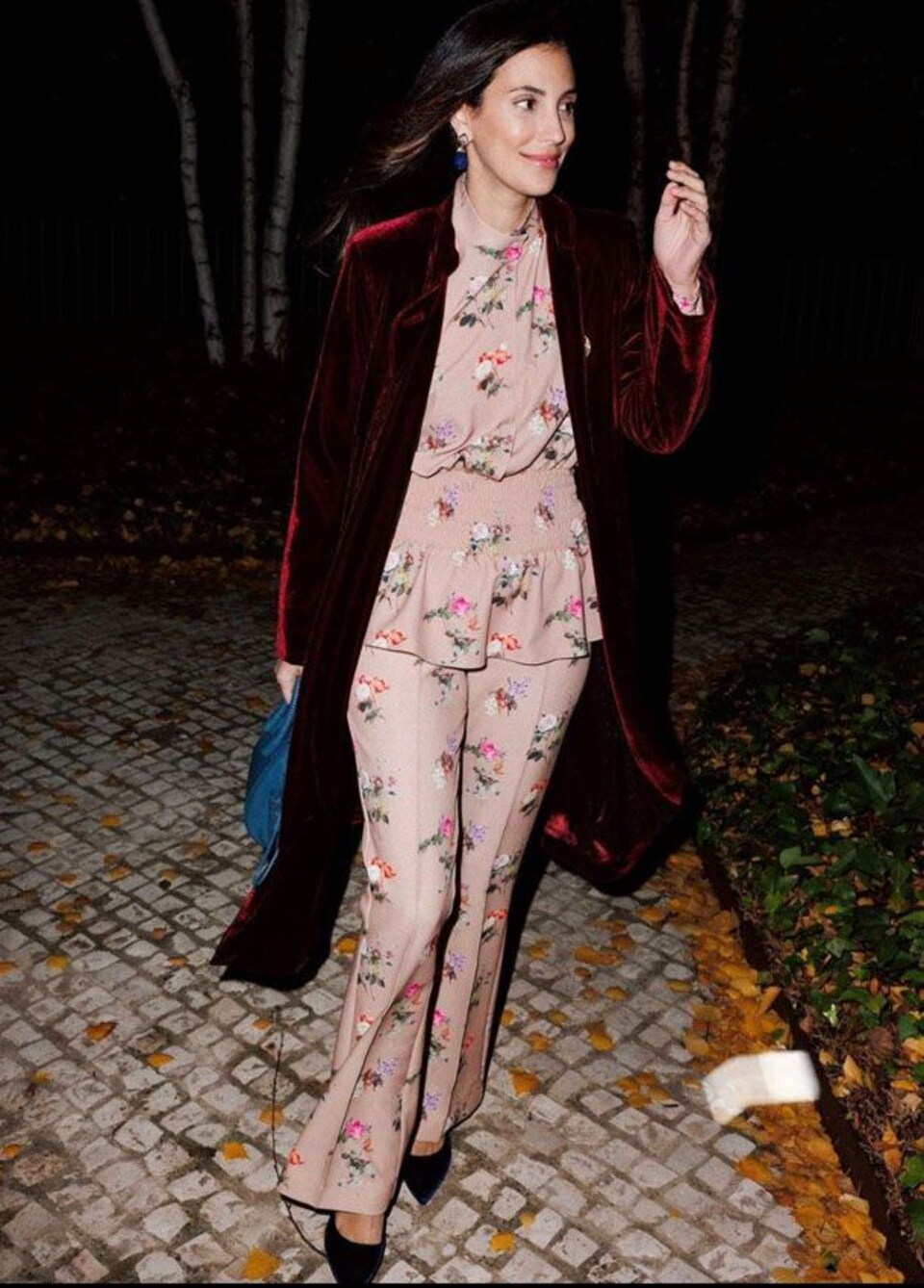 Sassa de Osma nos inspira con su look de flores y terciopelo para bodas ...