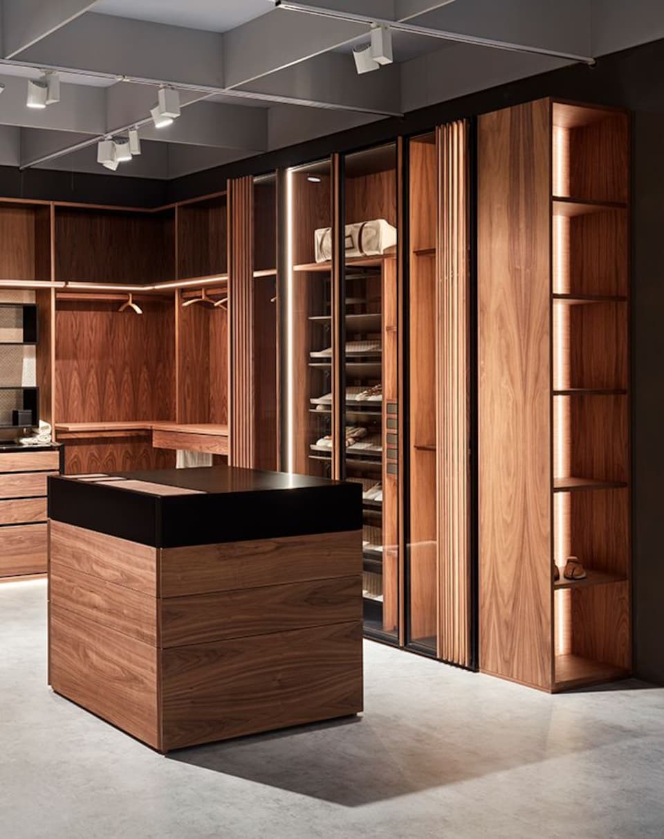 11 ejemplos geniales de vestidores para aprovechar bien el espacio