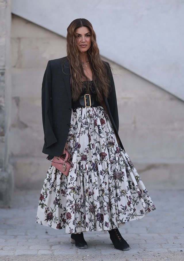 Cómo combinar una falda evasé, el clásico más favorecedor que llevarán ...