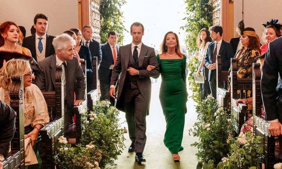 La elegante boda de Carmen Ballesteros Botín y Juan Diego García, en ...