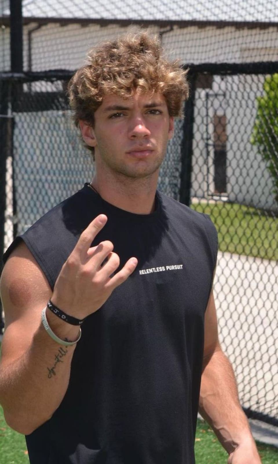 Christopher Levy comparte una foto junto a su novia | ¡HOLA!