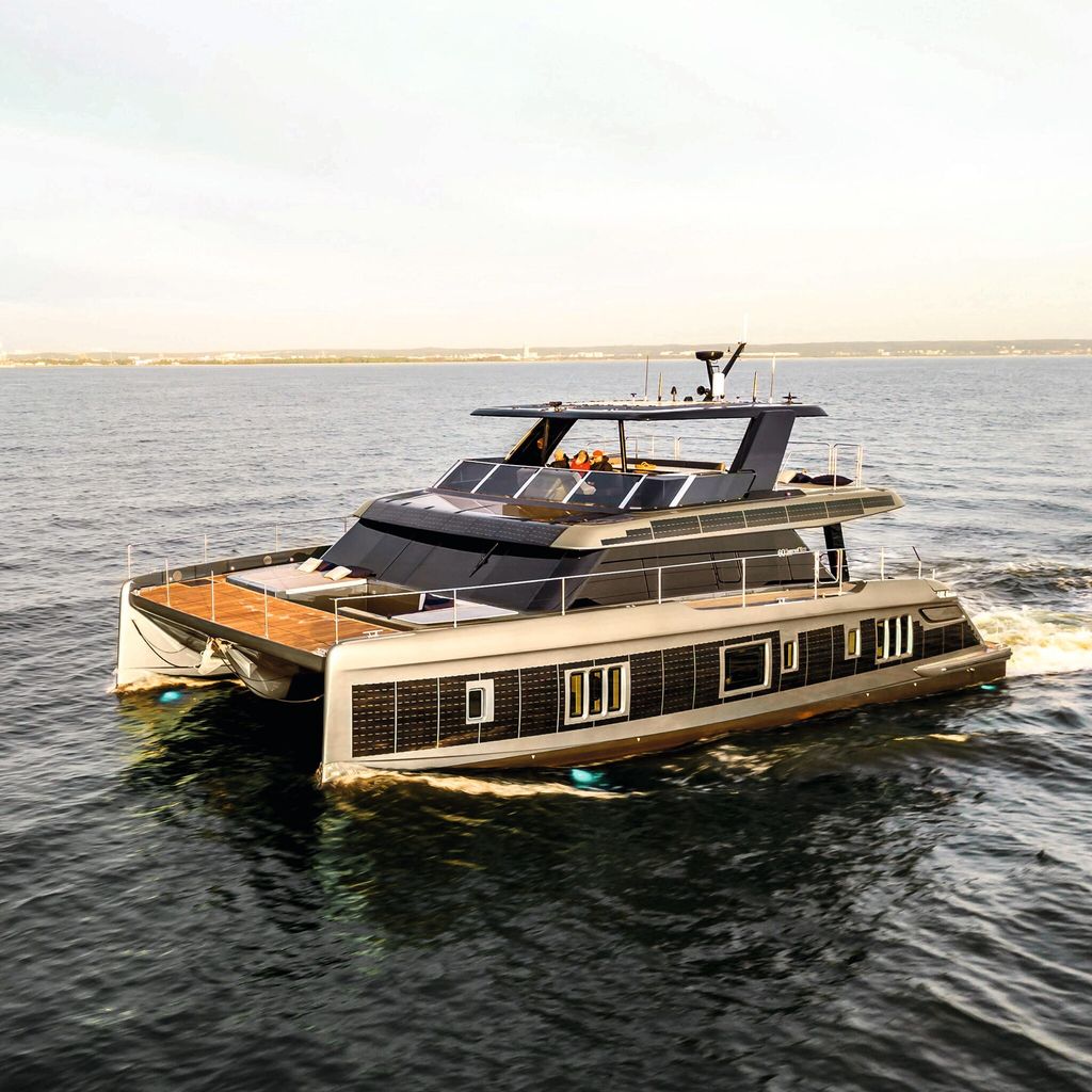 Fernando Alonso y su nuevo catamarán