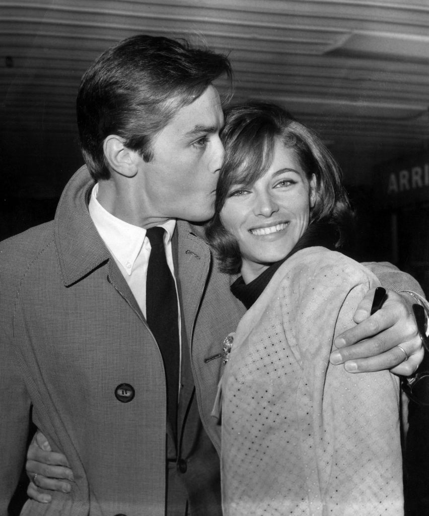 Las mujeres que marcaron la vida de Alain Delon, el galán francés por ...