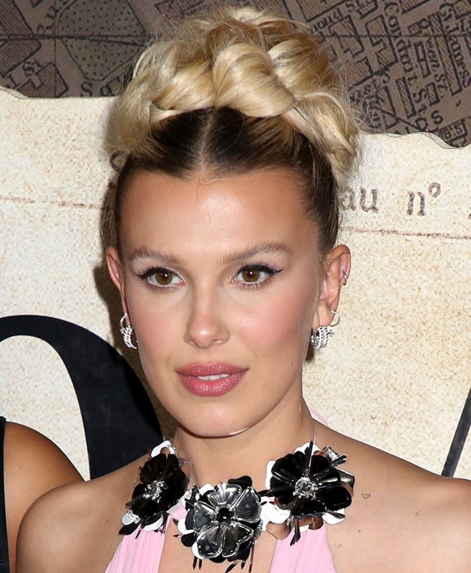 Millie Bobby Brown estrena su último trabajo con un look de princesa ...