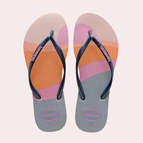 Las chanclas de playa de mujer para este verano 2025 que toda estilista ...