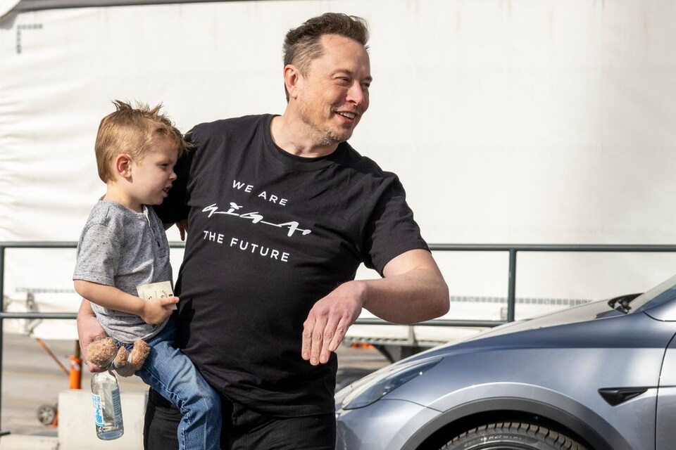 Elon Musk da la bienvenida a su decimocuarto hijo con Shivon Zilis