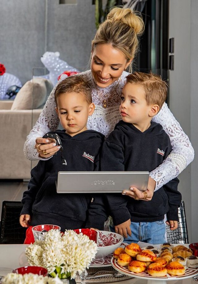 Alice Campello y Álvaro Morata celebran el Día del Padre junto a Bulgari