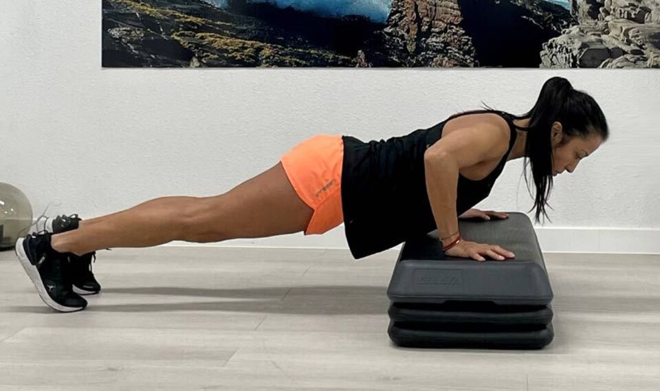 Ejercicios con 'step' para quemar calorías y tonificar tu cuerpo