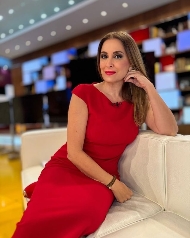 Así es Eva Ruiz, la presentadora de Canal Sur con la que relacionan a ...