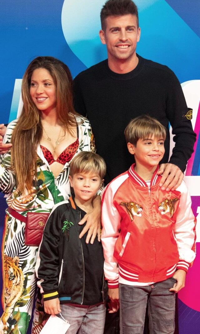 Shakira y Piqué celebran los 10 años de su hijo Milan | ¡HOLA!