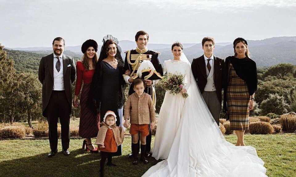 La romántica boda de Ana, hija de Carlos Sainz, con Rodrigo Fontcuberta