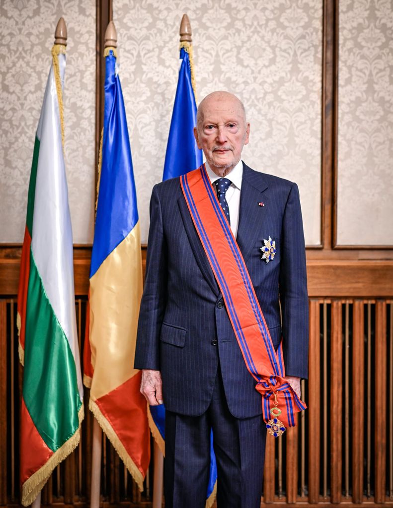 Simeón de Bulgaria, arropado por la princesa Kalina y Kitín Muñoz ...