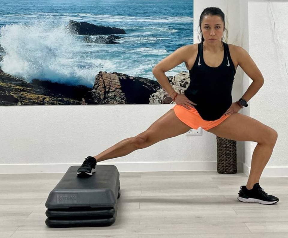 Ejercicios con 'step' para quemar calorías y tonificar tu cuerpo
