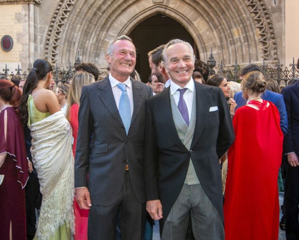 La familia de Luis Astolfi, amigo íntimo de la infanta Elena, se va de ...