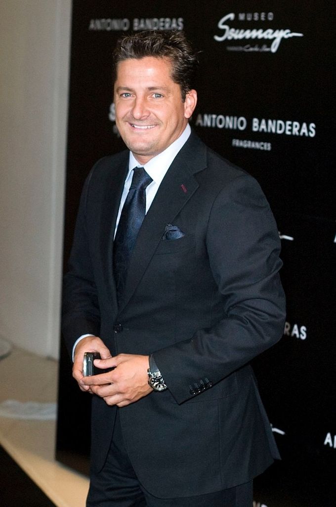 Alejandro Basteri se deja ver en su momento más paternal al lado de su ...