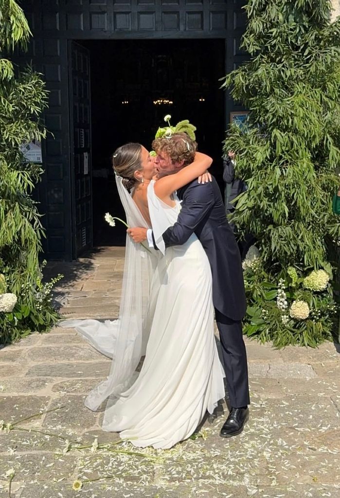 La boda de Alicia Guijarro en Galicia: un vestido desmontable, sin vals ...