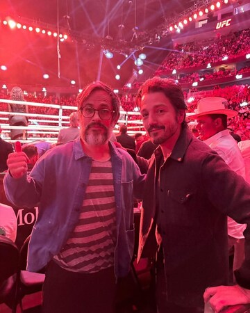 Gael García sorprende con nuevo look durante la pelea del Canelo ...