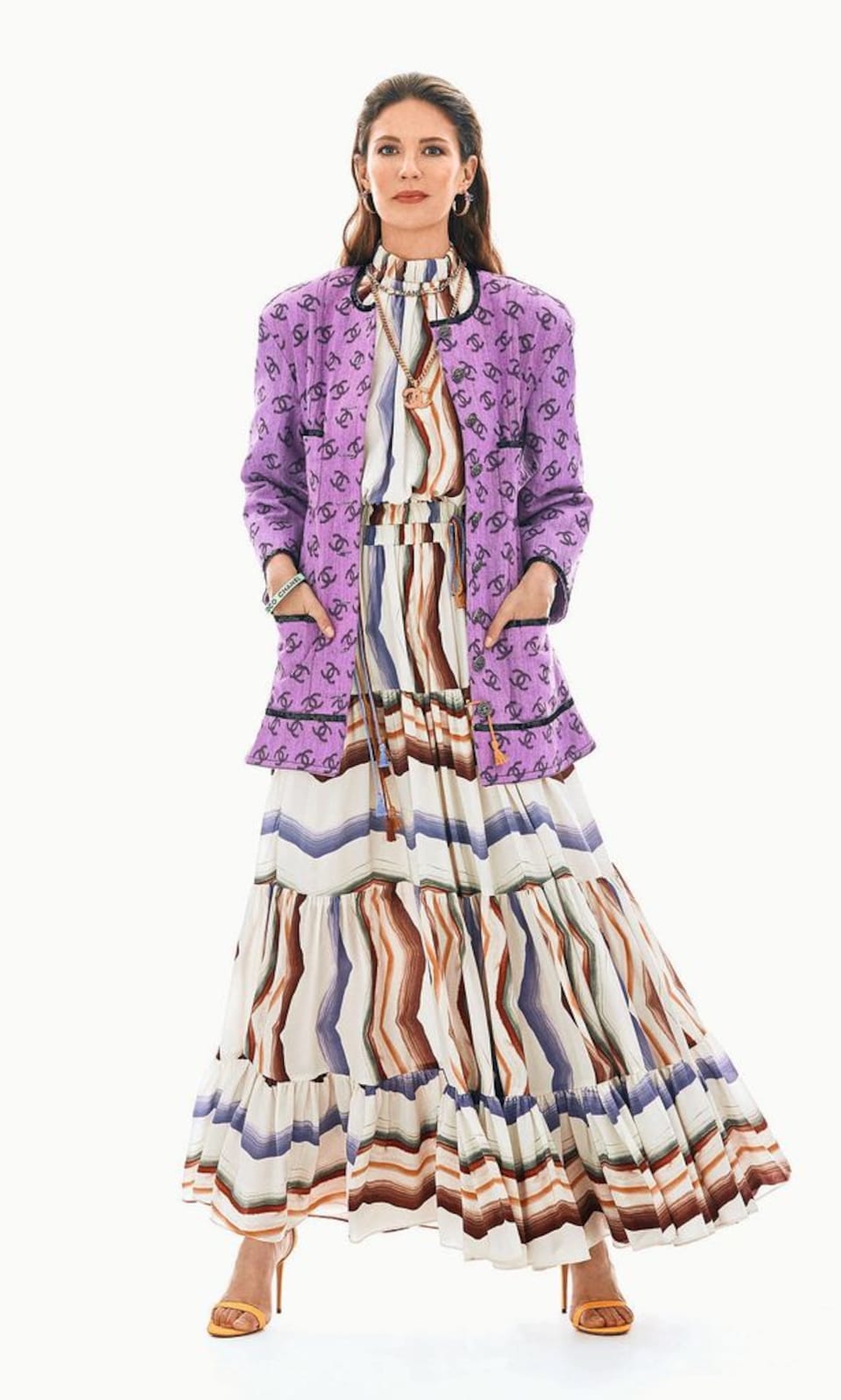 Victoria, hermana de Isabelle Junot, posa con las tendencias de verano