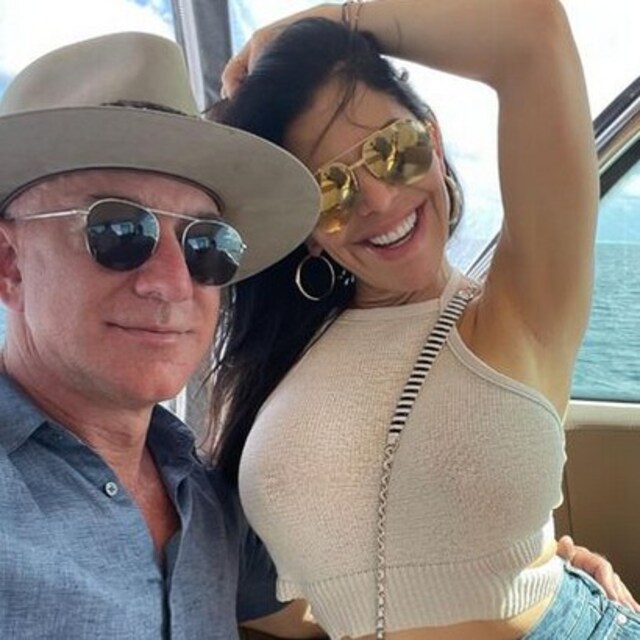 Los detalles del supuesto anillo de compromiso de Lauren Sanchez con Jeff Bezos | ¡HOLA!