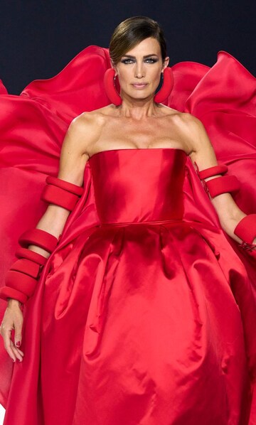 El diseñador detrás de de Pierre Cadault en Emily in Paris | ¡HOLA!