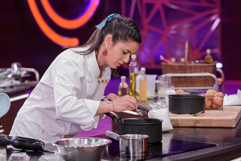 Ángela, ganadora de 'MasterChef 12' en un duelo muy reñido