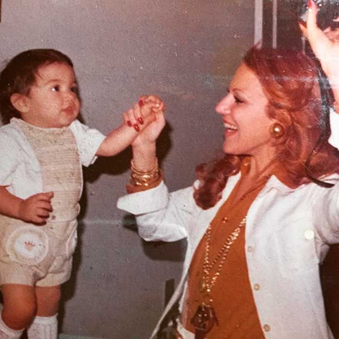 Jaime Camil Se Pone Nostálgico Y Recuerda Su Niñez Hola