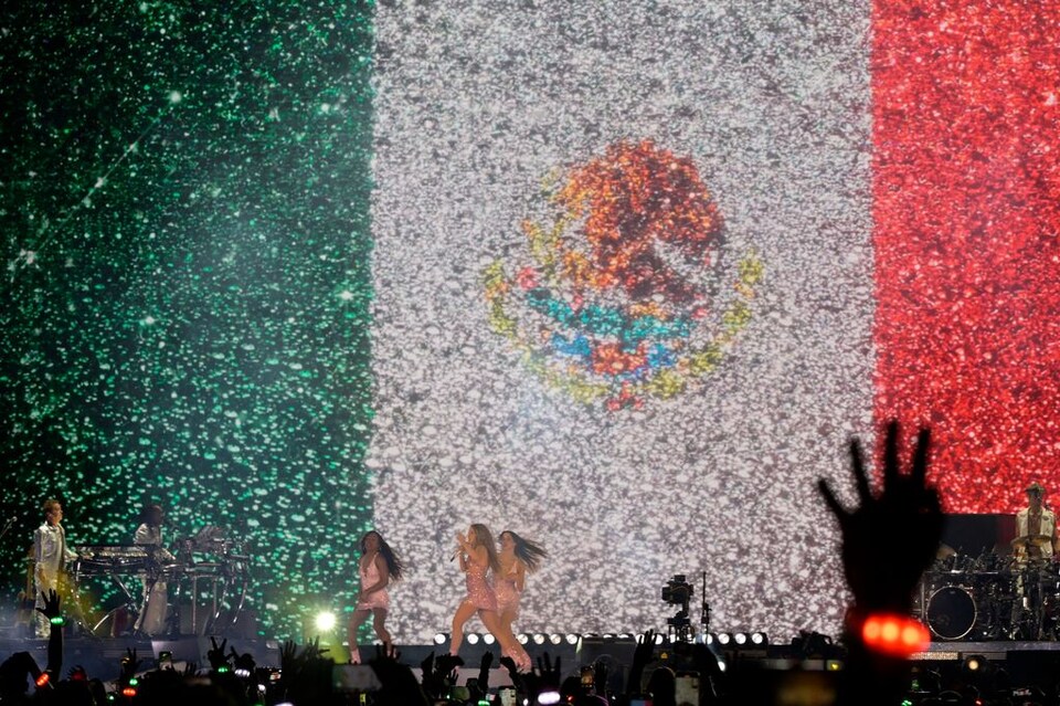 Shakira se despide de México pero promete regresar en el verano a romper su propio récord | ¡HOLA!