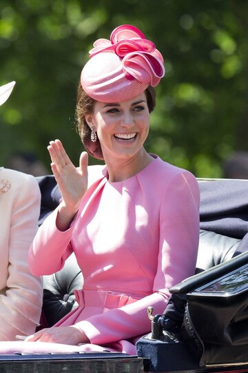 Recordamos los 12 looks con los que Kate Middleton acierta en el ...