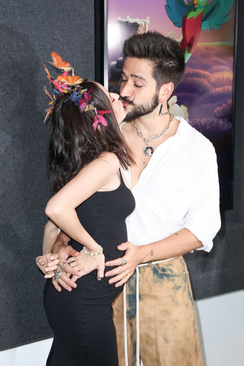 Evaluna y Camilo reaccionan a las críticas sobre su estilo de crianza | ¡HOLA!