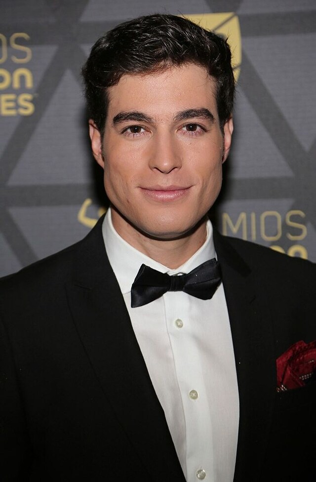 Danilo Carrera sorprende al insinuar que ha dejado la soltería atrás ...