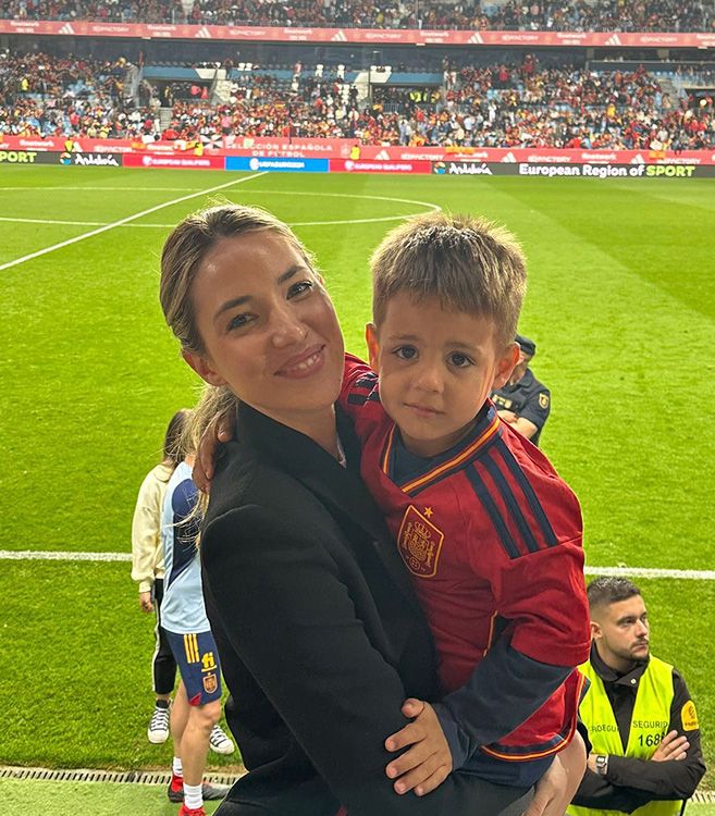Alice Campello luce tipazo dos meses después de dar a luz
