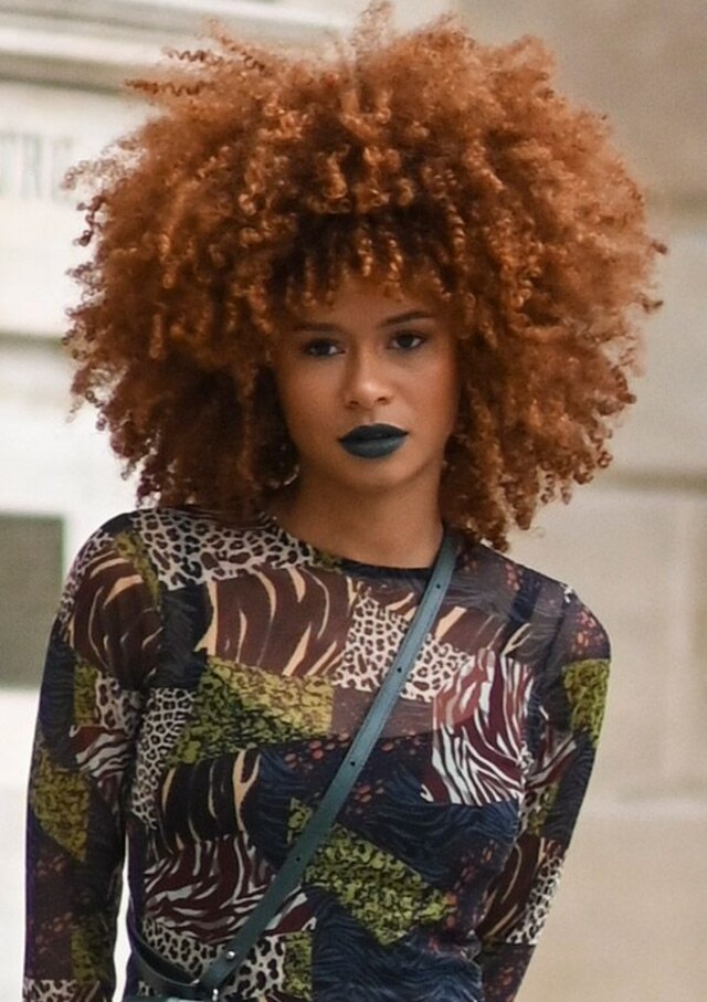 Los 12 cortes y peinados más favorecedores para pelo rizado