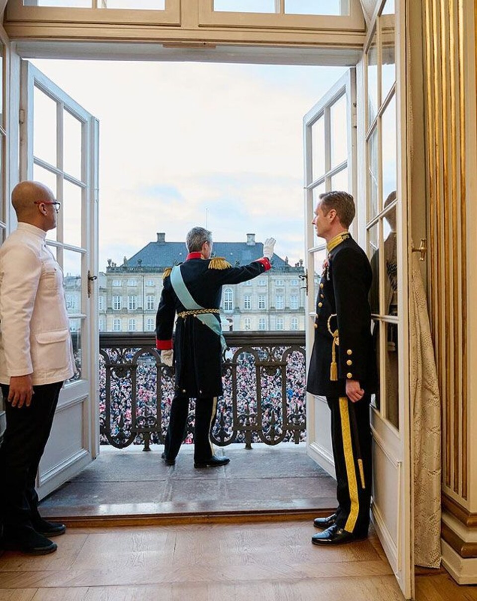 Desde el otro lado: las imágenes no vistas de la proclamación de Federico de Dinamarca