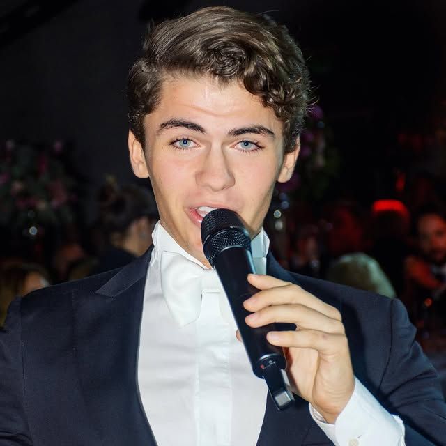 Así es Martín Savi, el joven tenor que se ha convertido en un prodigio ...