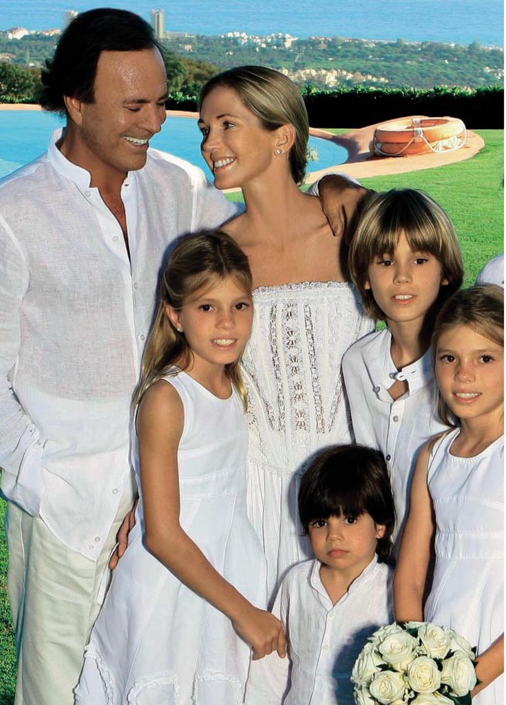 Julio Iglesias Frau