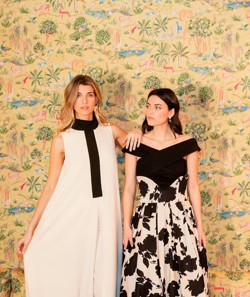 Invitadas de blanco: cuándo y cómo acertar sin romper el protocolo