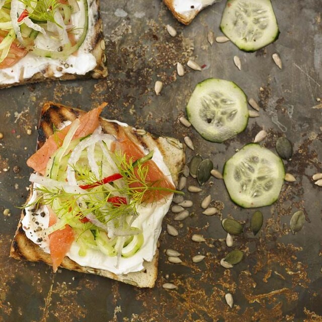 20 tostas deliciosas para desayunar, comer o cenar